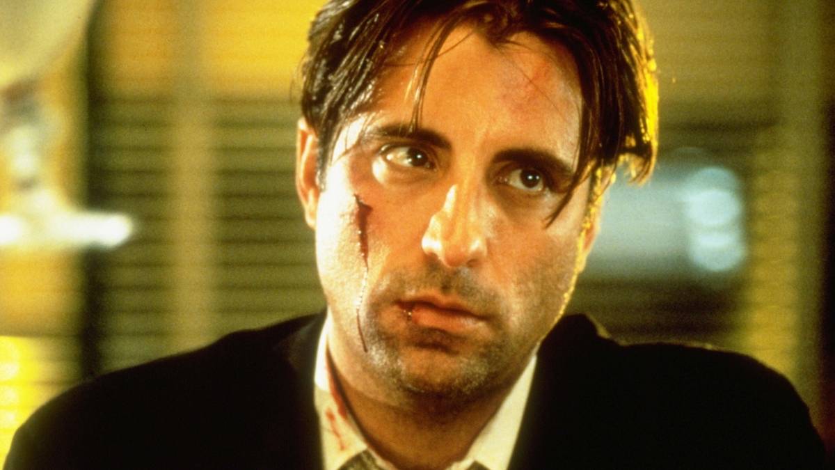 10 Best Movies That Feel Like Quentin Tarantino (Even Though They Aren't)