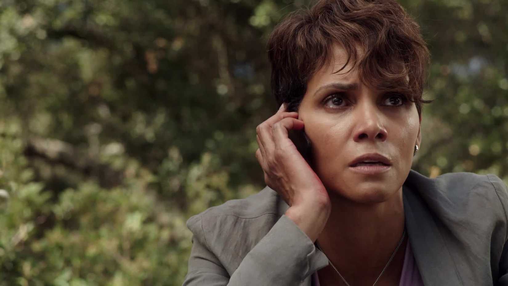 Steven Spielberg's 'Extant' Is on Netflix, but Should You Watch It?