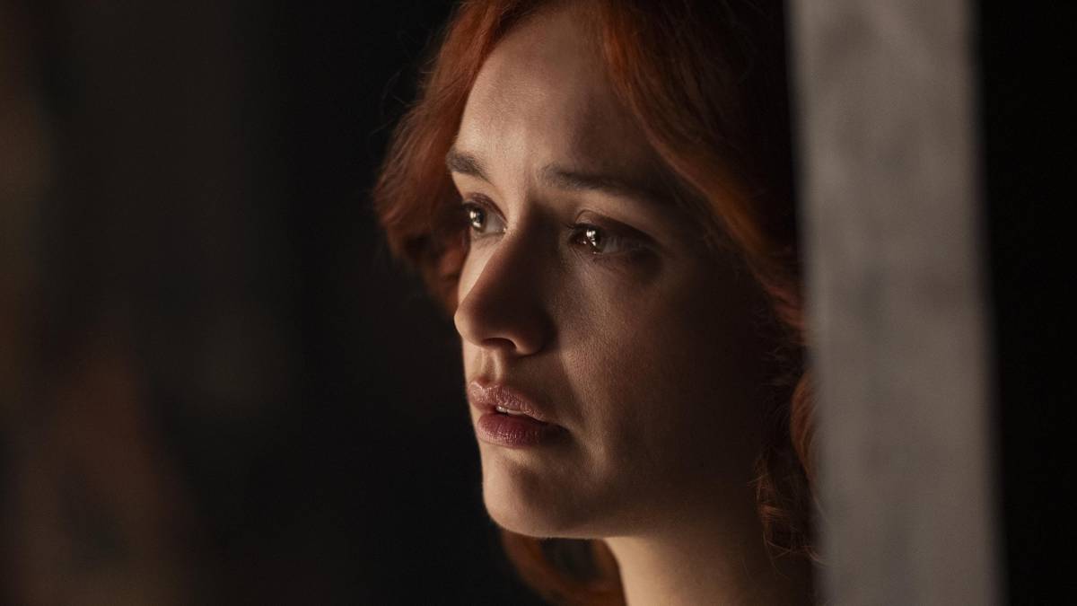 'House of the Dragon' Star's Raunchy New Erotic Thriller Series 'The Girlfriend' Debuts With ...