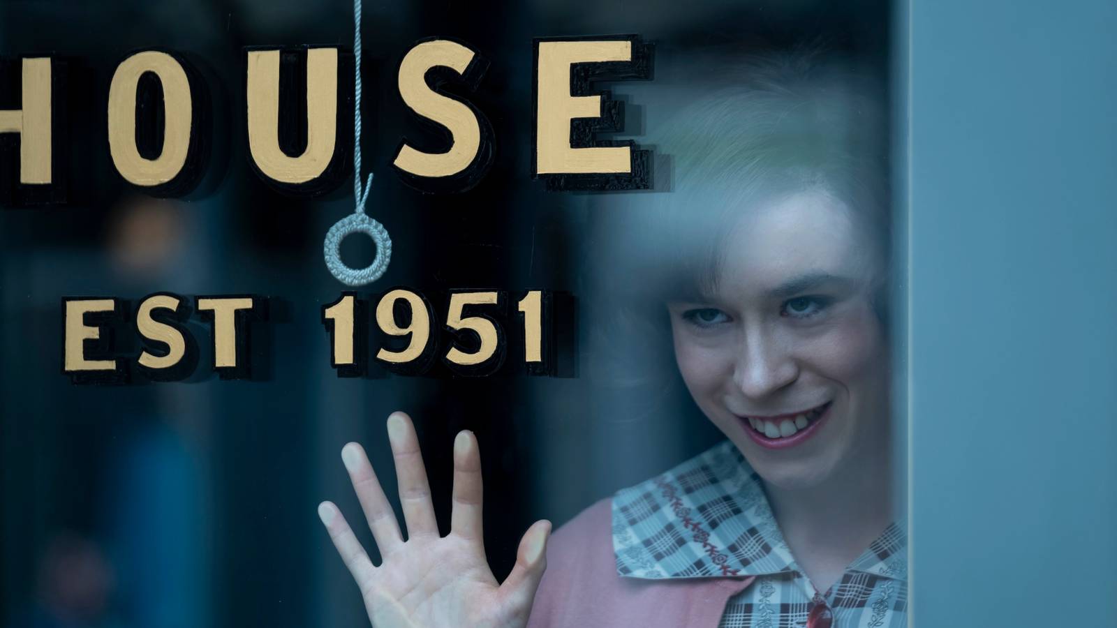 'It: Welcome to Derry' Co-Creators Talk Pennywise's Presence in the Show