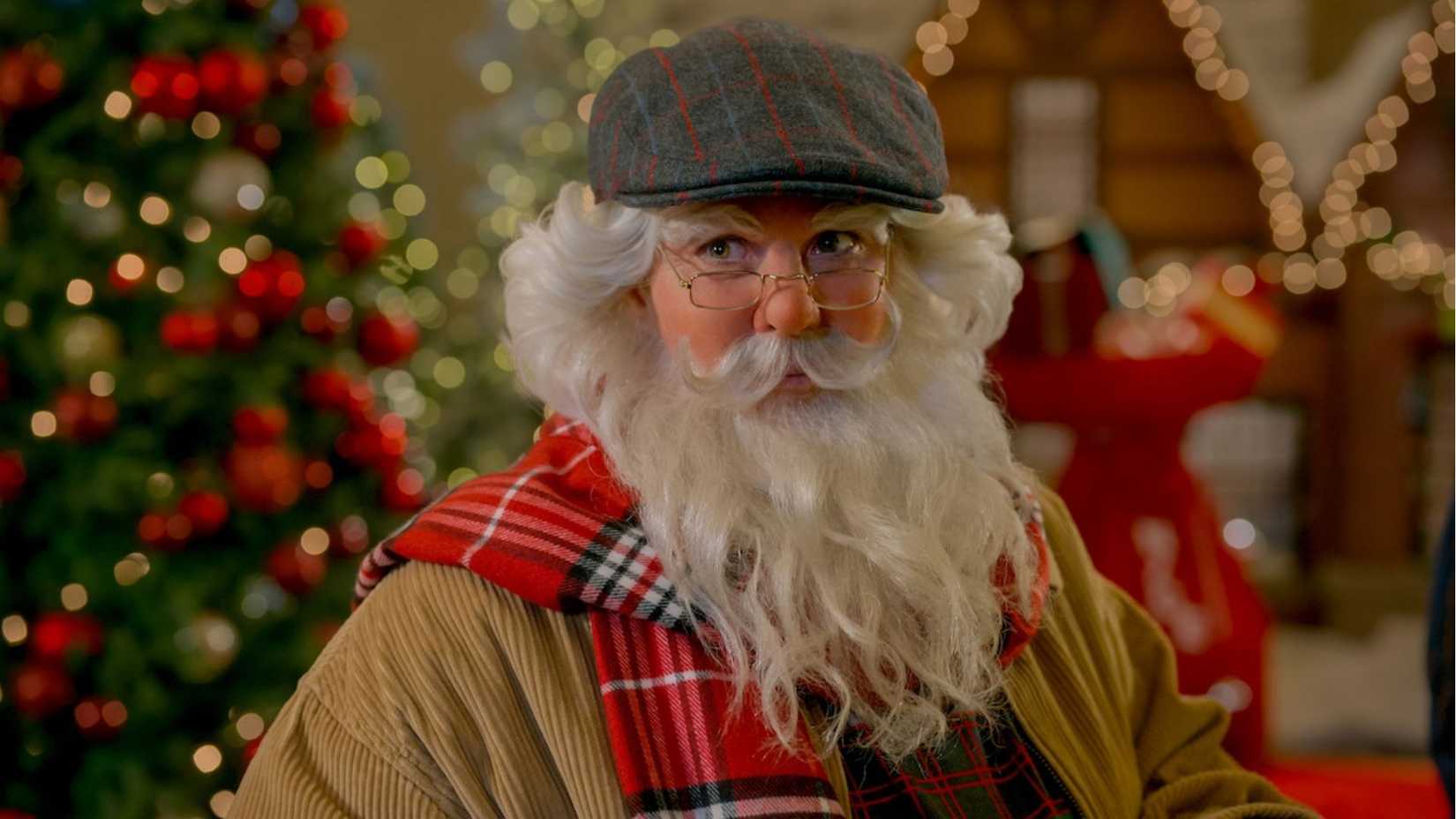 Every New Netflix Christmas Movie & Special in 2025