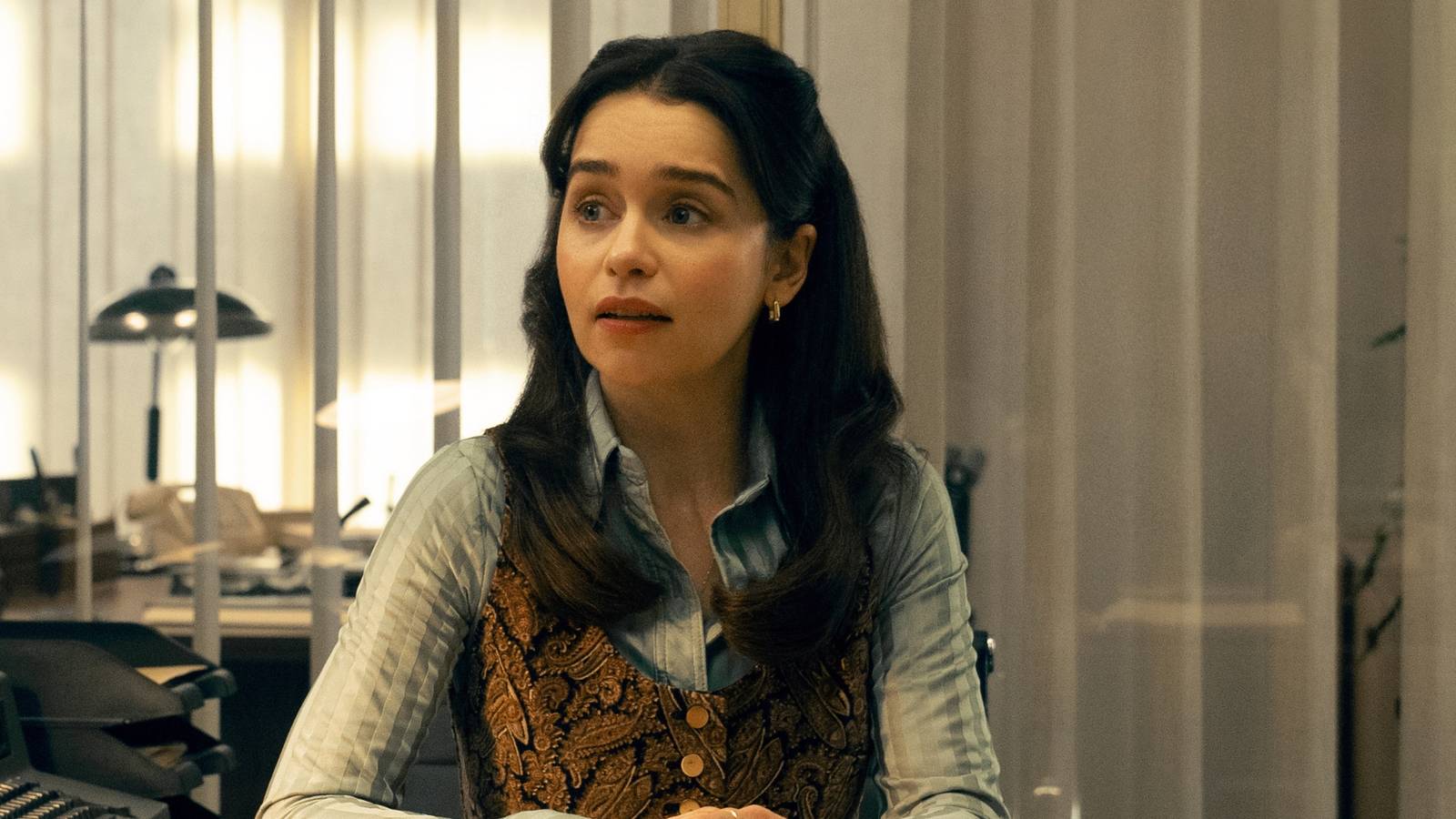 Emilia Clarke Spy Thriller 'Ponies' Lands Peacock Streaming Date ...