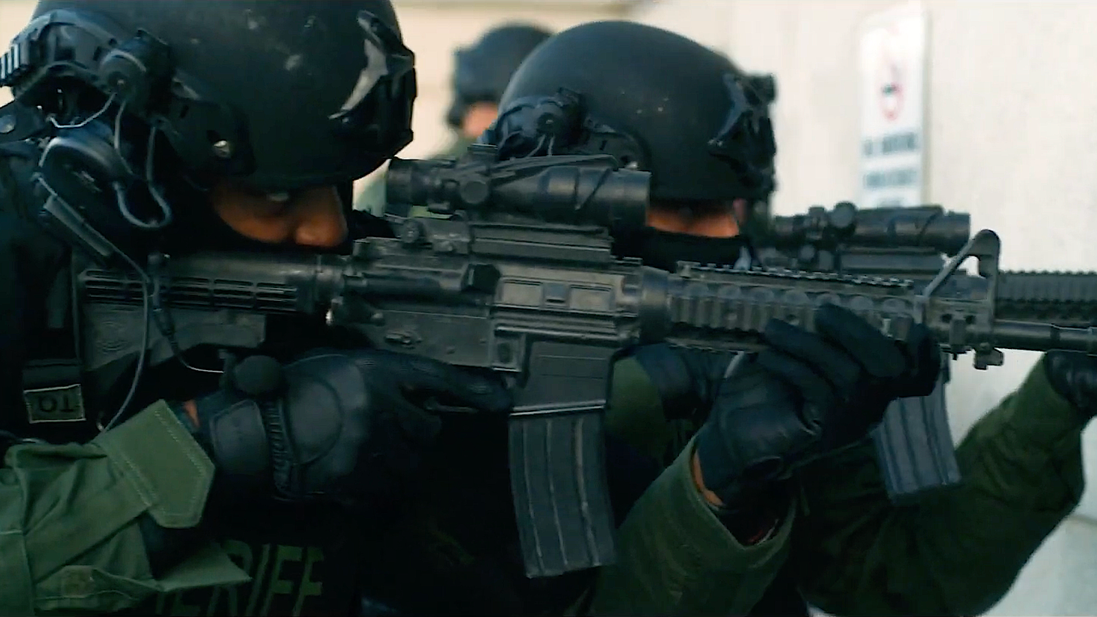 The 2023 Action Thriller That Everyone Missed "Isn't Die Hard" but Is Dominating Free Streaming