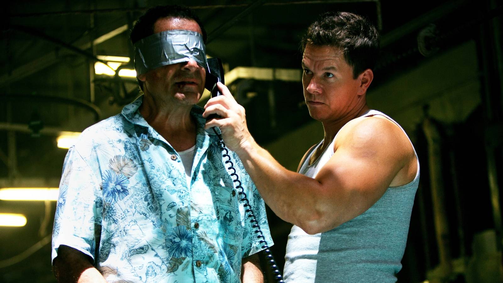 Mark Wahlberg's "Spectacular" & "Fast-Paced" Crime Thriller With "Great ...