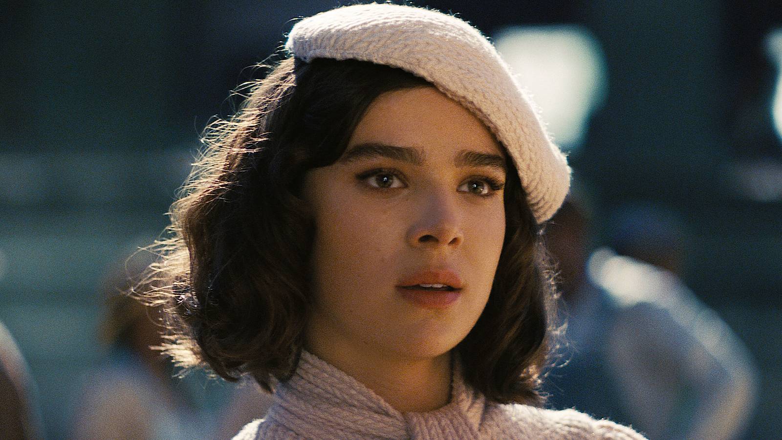 Disney's 'Hexed' Adds Hailee Steinfeld and Rashida Jones to Cast