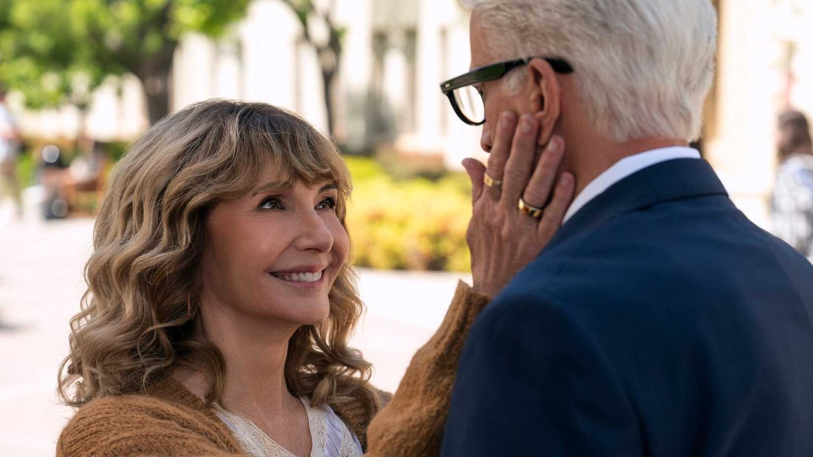 Mona's 'A Man on the Inside' Return Is the Best Way to End the Show