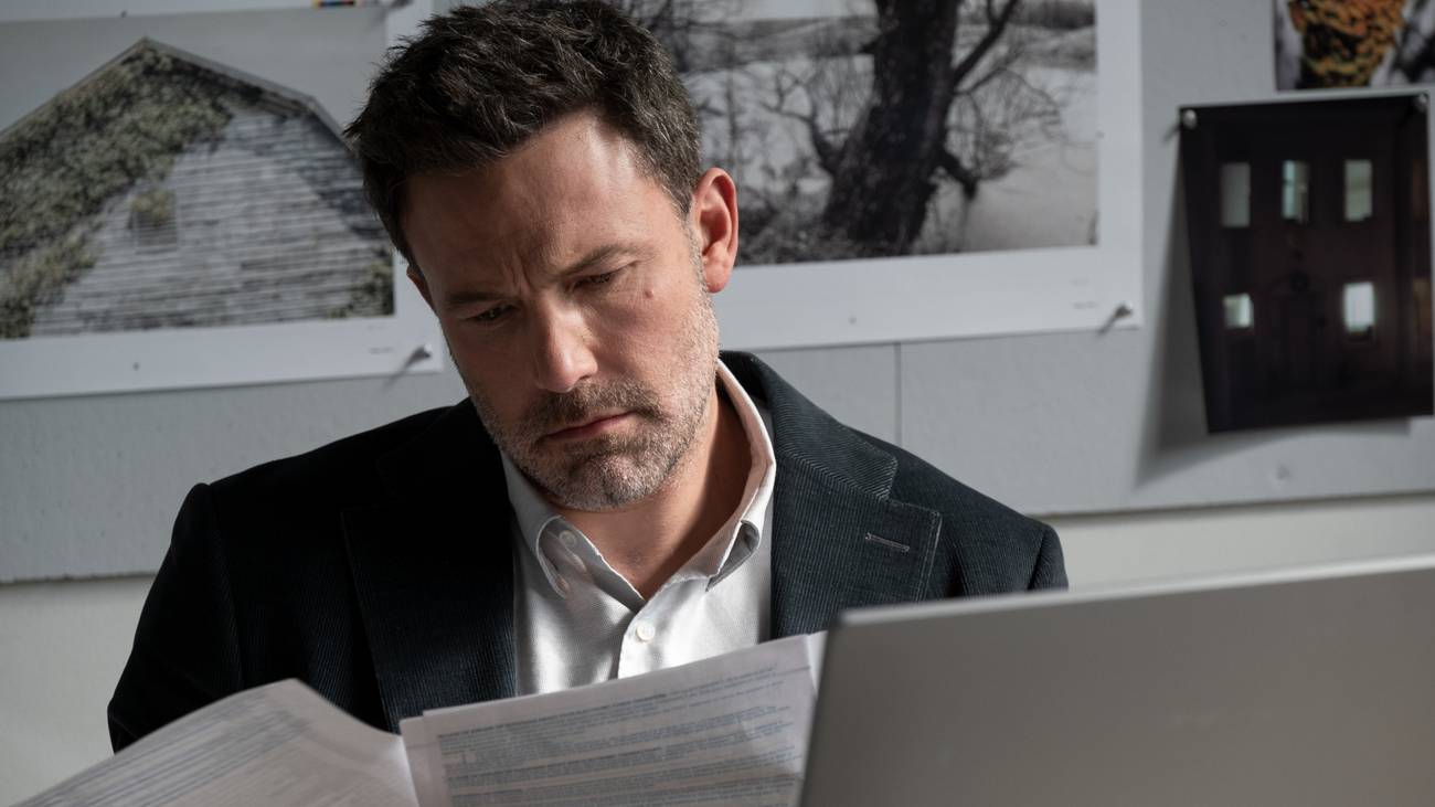 Ben Affleck and Ana de Armas Erotic Thriller 'Deep Water' Is Worth ...