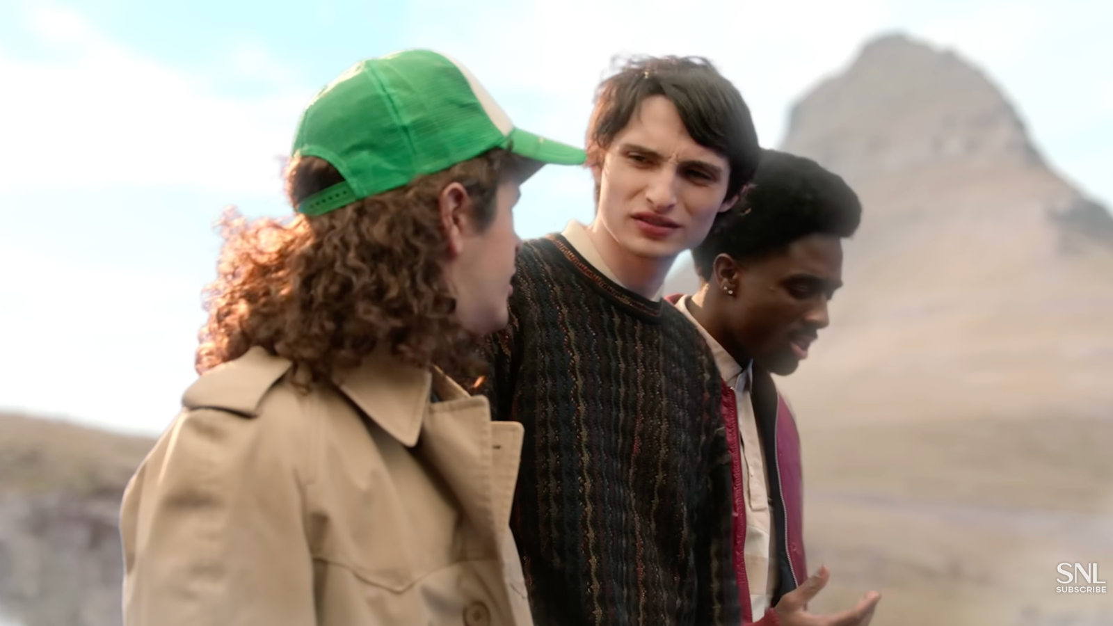 'SNL' Does What Netflix Wouldn't and Give "Confirmity Gate" Obsessed ...