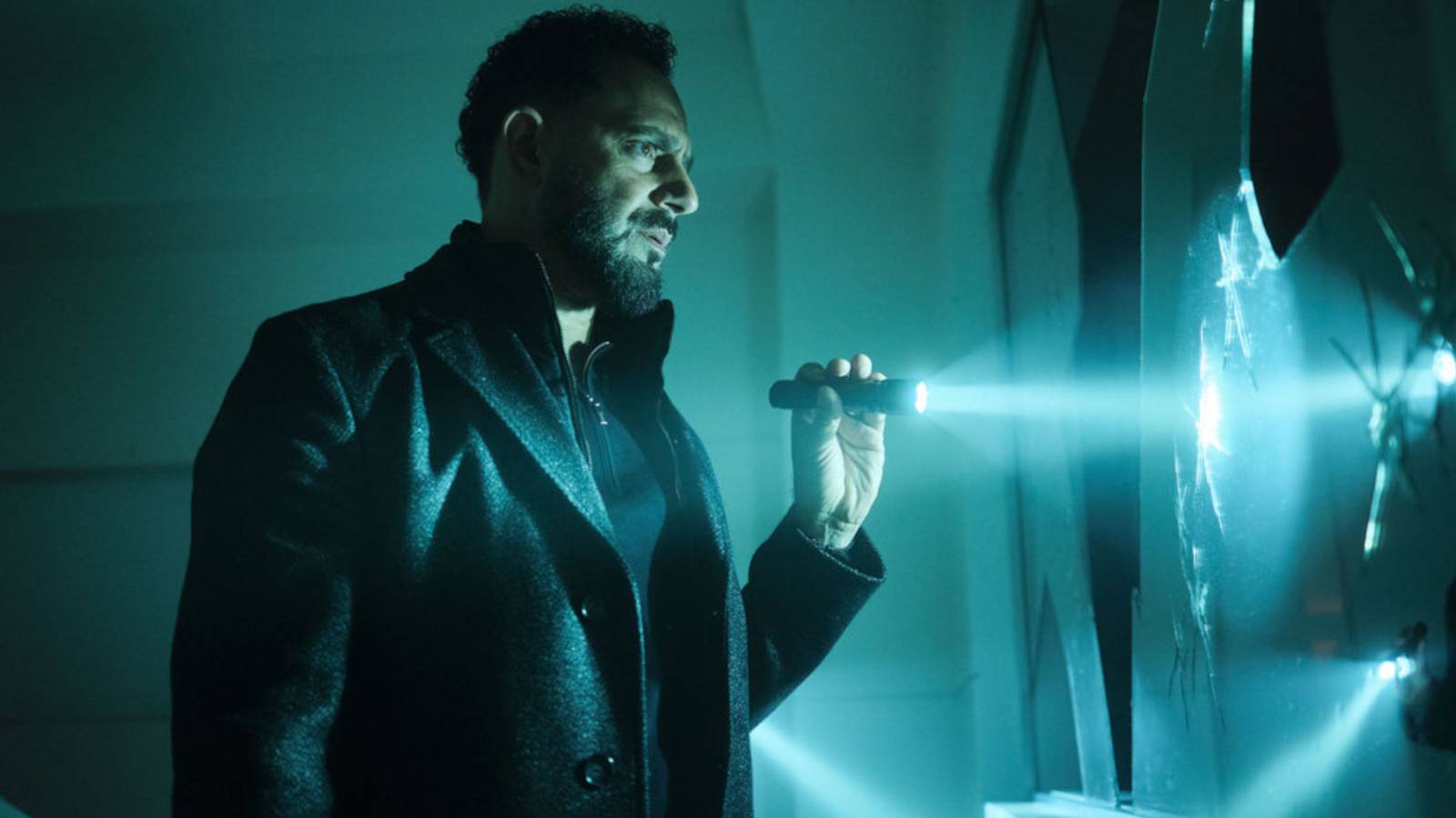 This Underrated "Must-See" Action Crime Thriller Is Taking Over ...