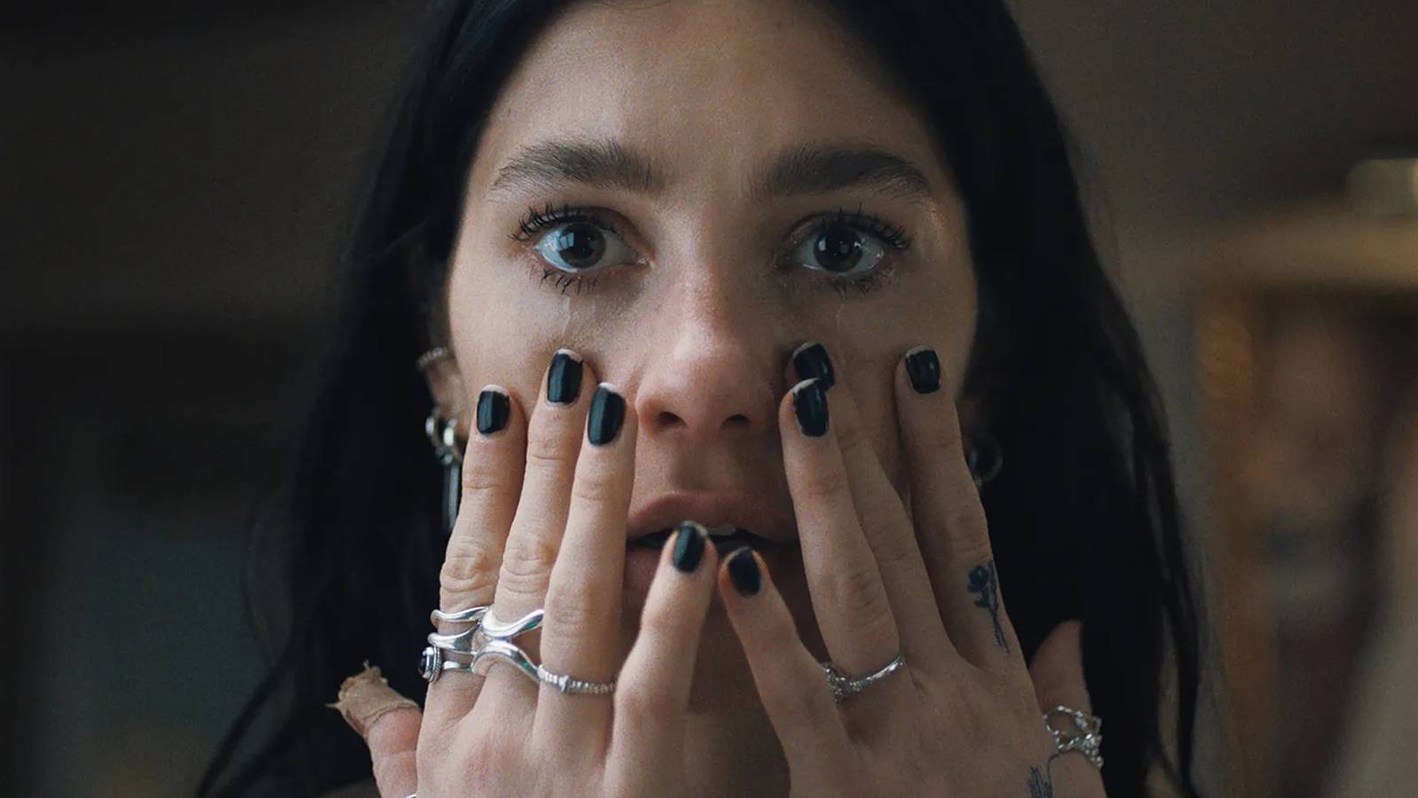 Netflix Reveals First Look at Duffer Brothers-Produced Horror Series ...