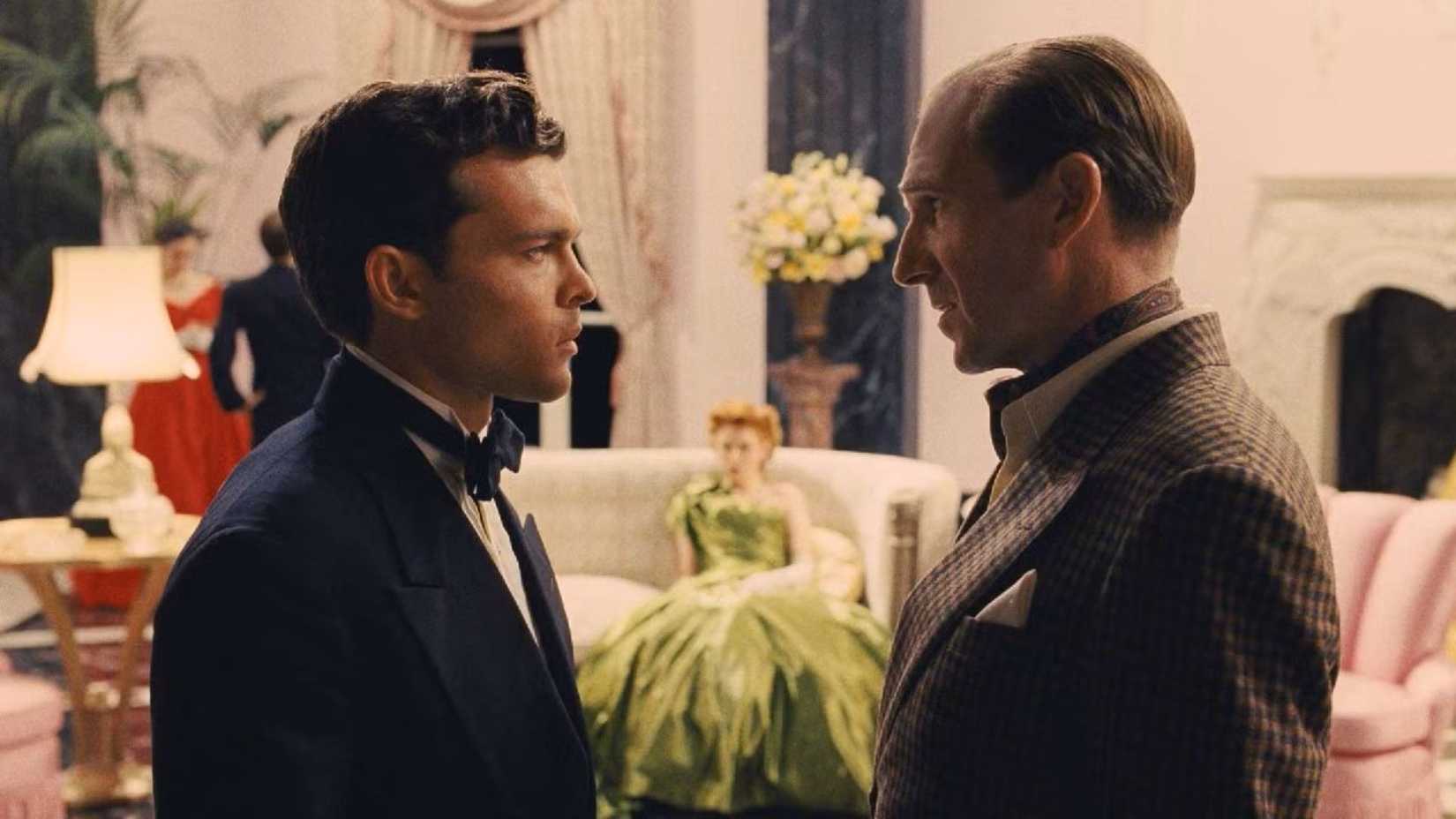 George Clooney's Golden Age Hollywood Comedy Is a Masterpiece