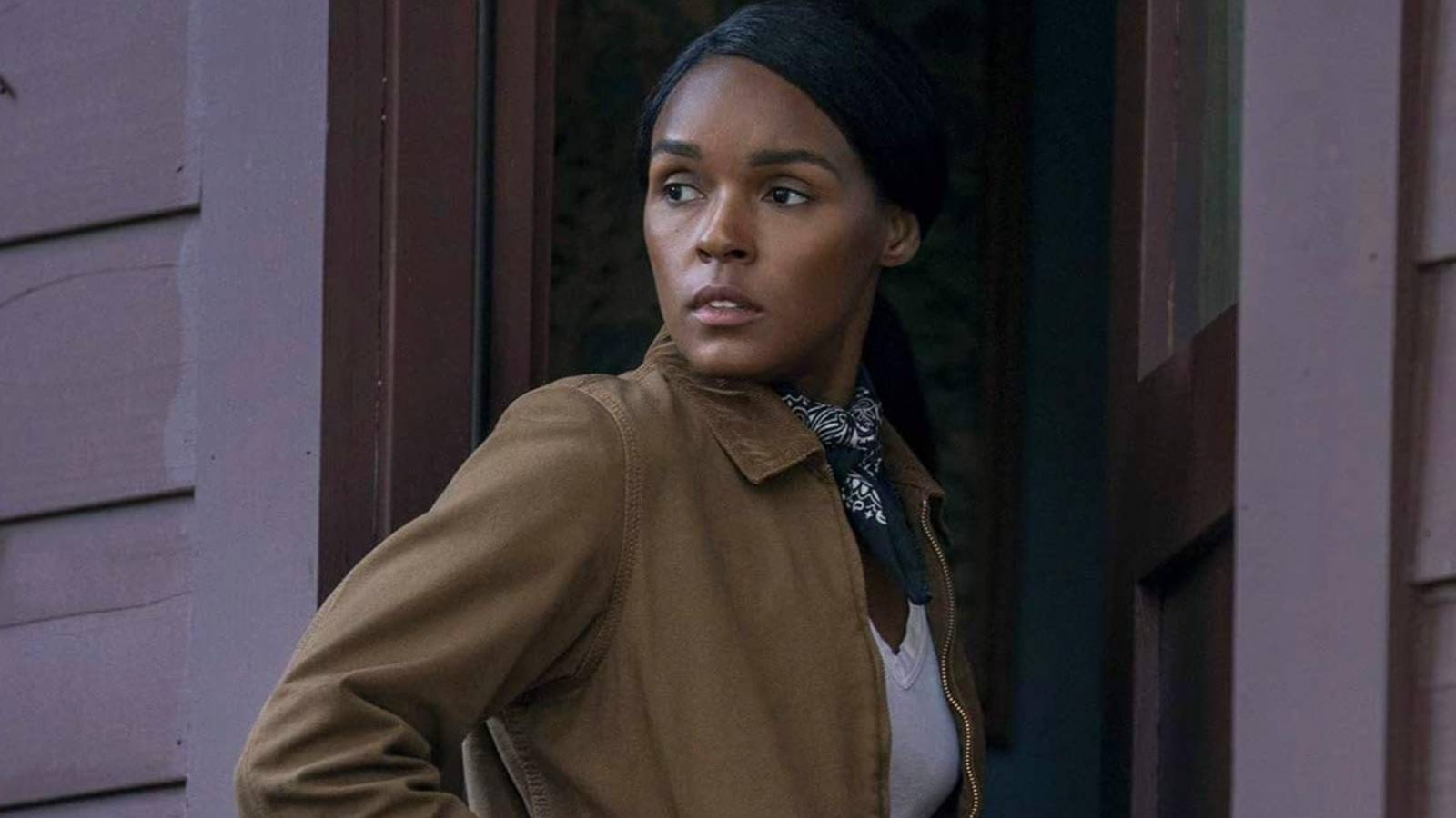 'Homecoming' Is an Underrated Thriller Series on Prime Video You Must Watch
