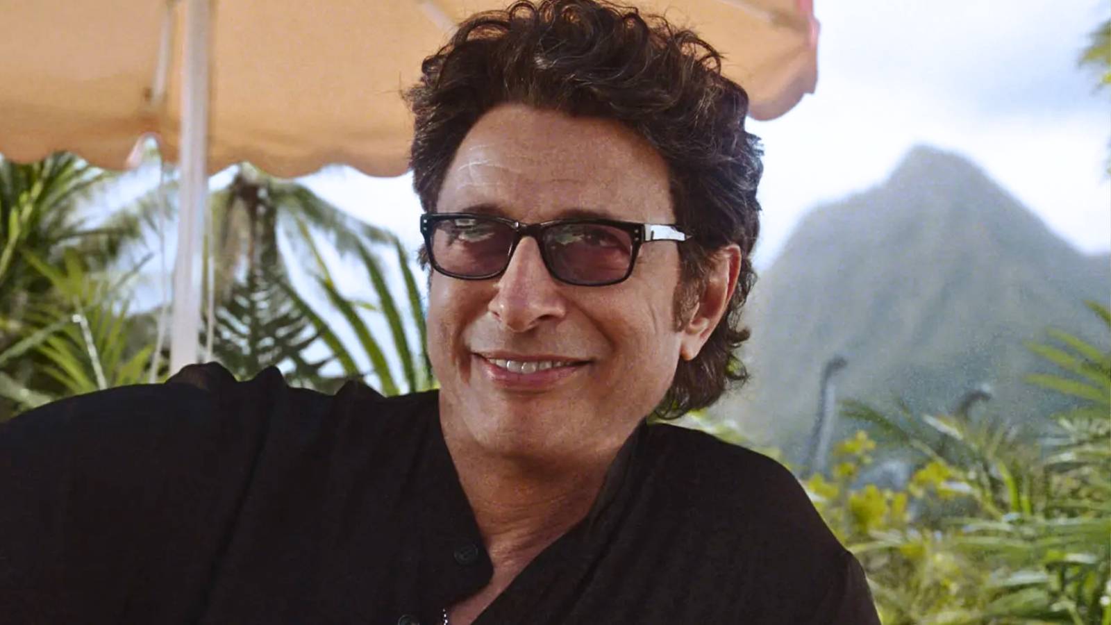 'Jurassic Park' Super Bowl Ad Brings Back Laura Dern, Sam Neill & Jeff ...