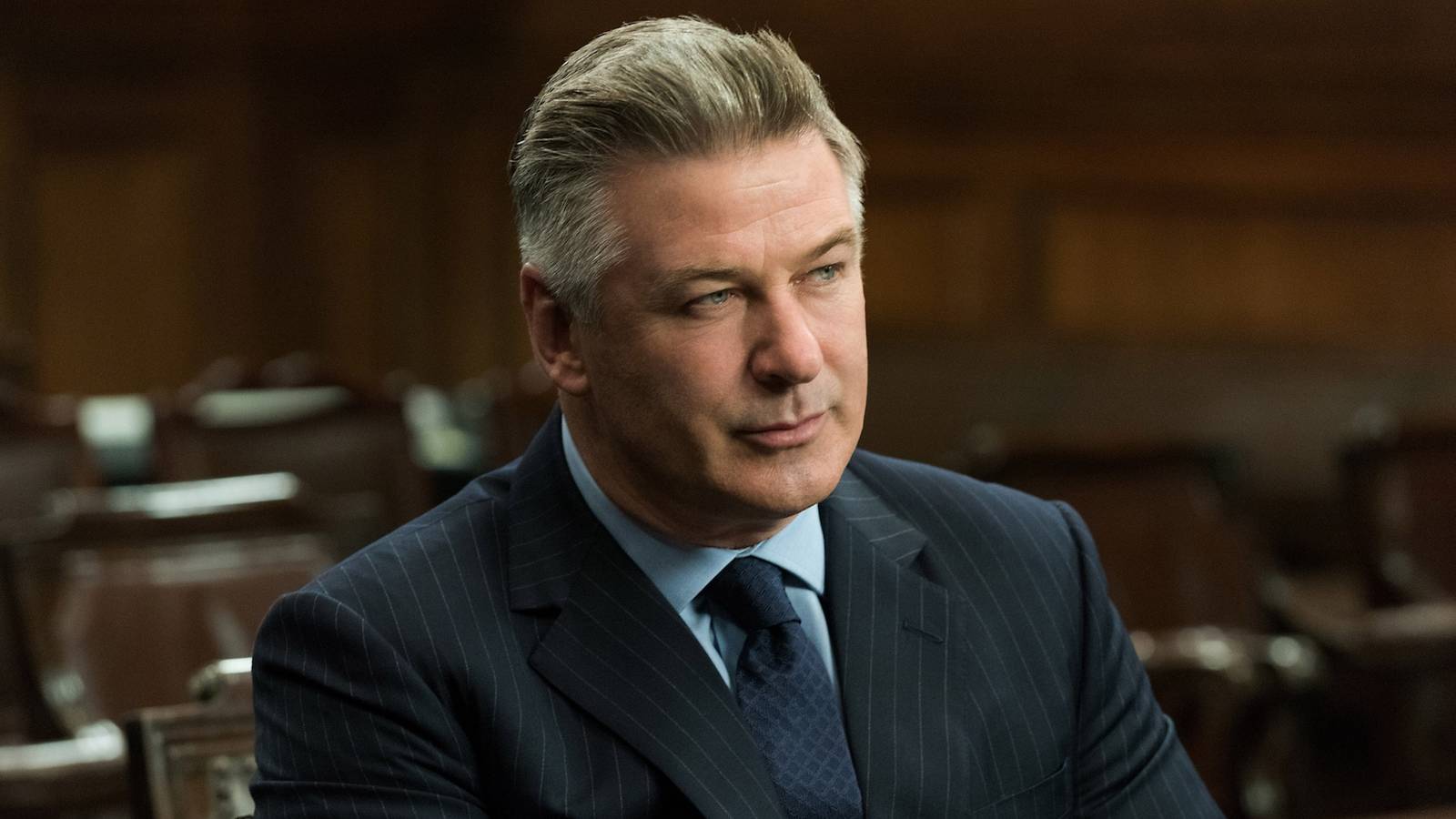 Alec Baldwin Joins Chris Hemsworth Crime Epic 'Kockroach'