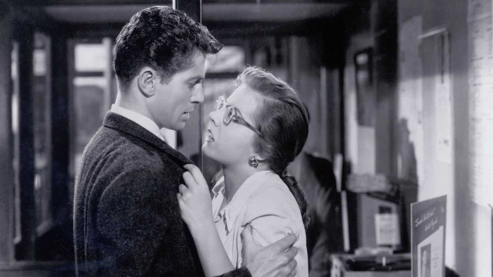 Alfred Hitchcock's Psychological Thriller 'Strangers on a Train' Is ...