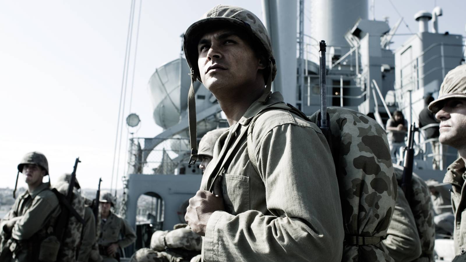 Clint Eastwood's WWII Disaster 'Flags of Our Fathers' Plants Itself on ...