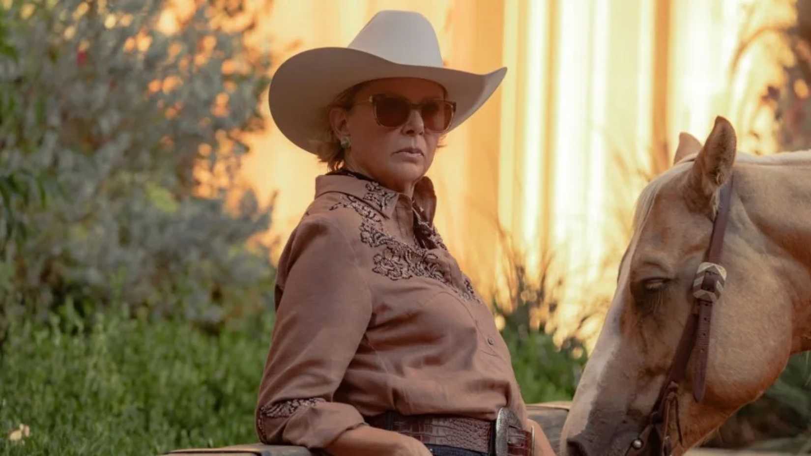 'Dutton Ranch' Season 1 Review: Taylor Sheridan's Worthy 'Yellowstone ...