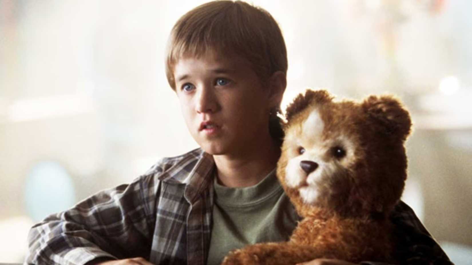 Every Steven Spielberg Alien Movie, Ranked