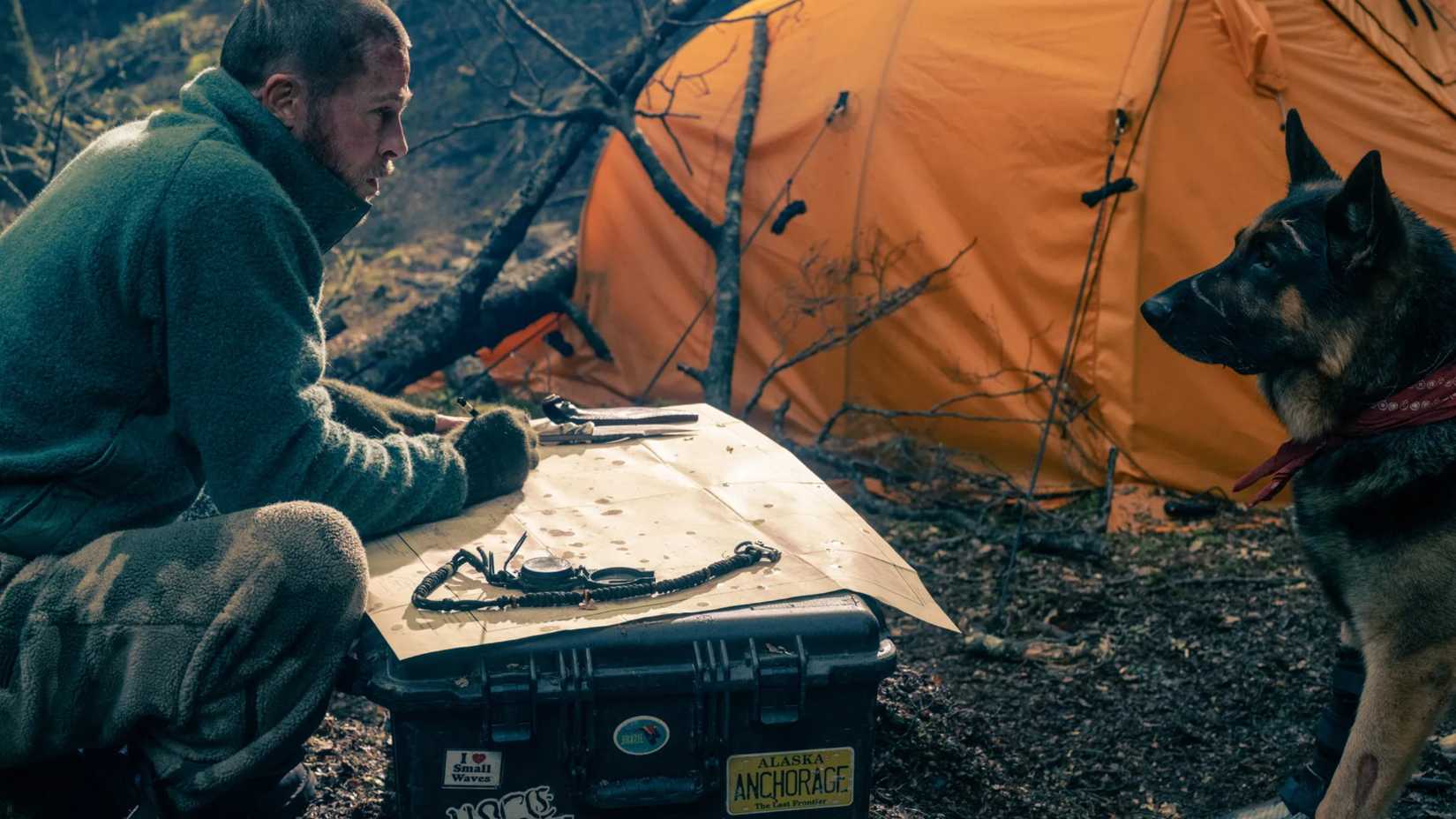 Brad Pitt Fights for Survival in First Look at New Action Thriller From ...