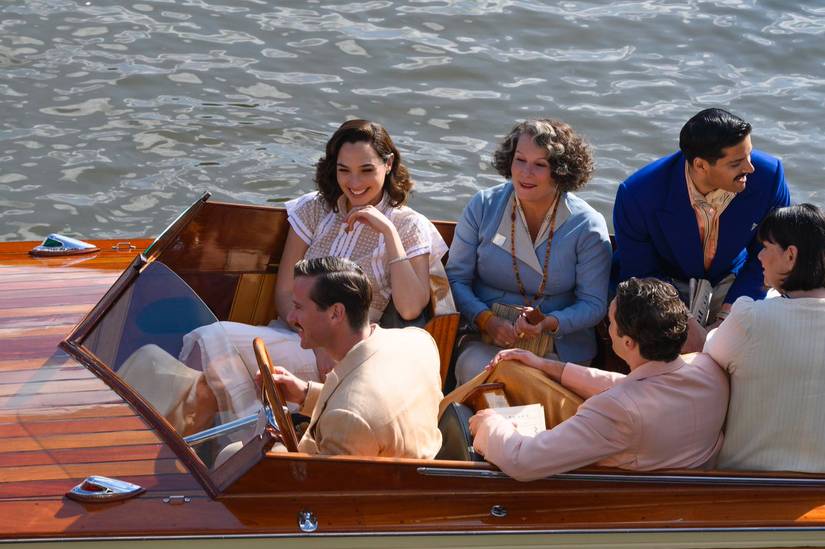 Gal Gadot and Armie Hammer Set Sail for Murder in New Death on the Nile ...