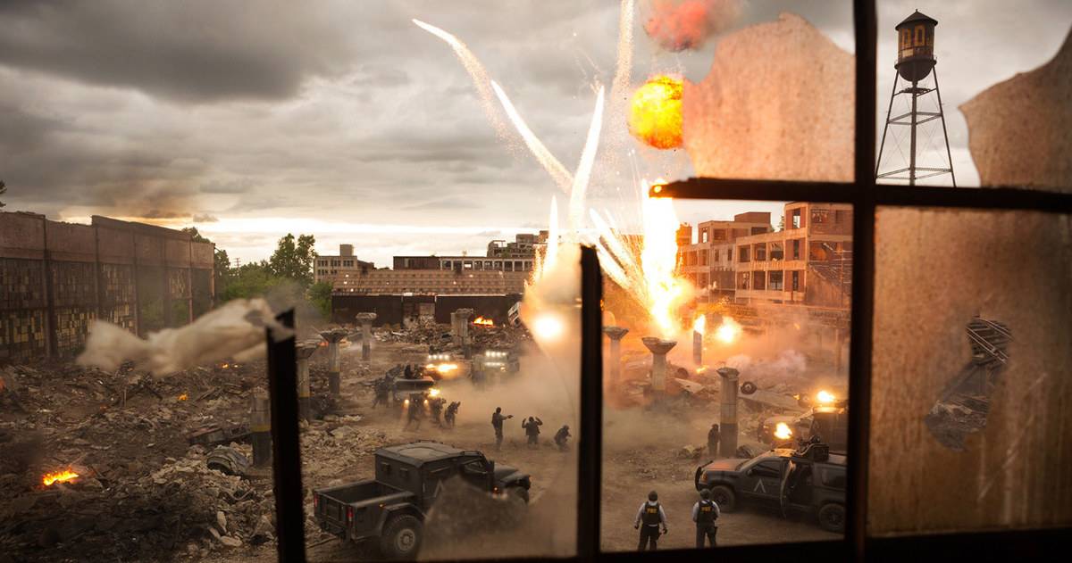 Transformers 5 Video & Photos Bring Explosions & a Runaway Subway Car