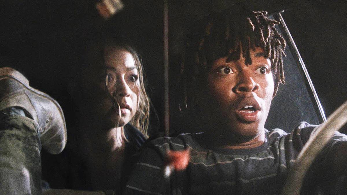 First Date Review: Teen Action Comedy Fizzles Out Early