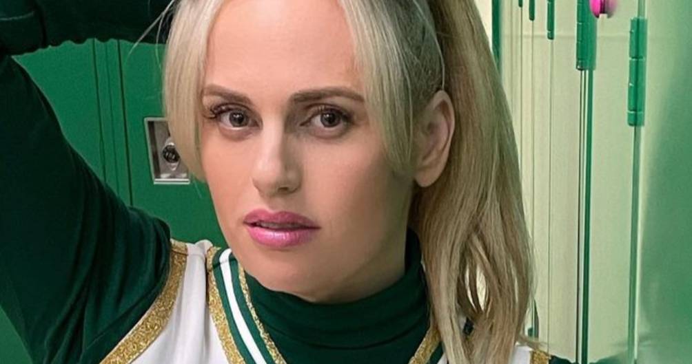 Rebel Wilson Shows Off Raunchy Cheerleader Dance and Bungled Tan Line ...