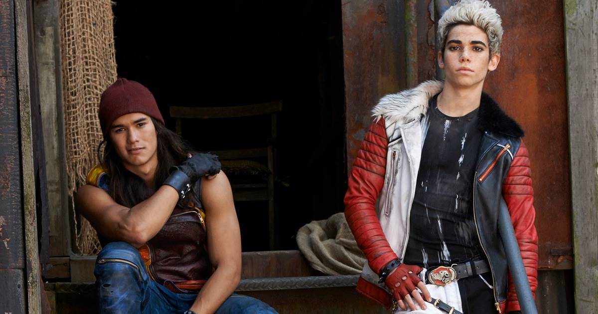 First Descendants Photo Introduces the Children of Disney Villains