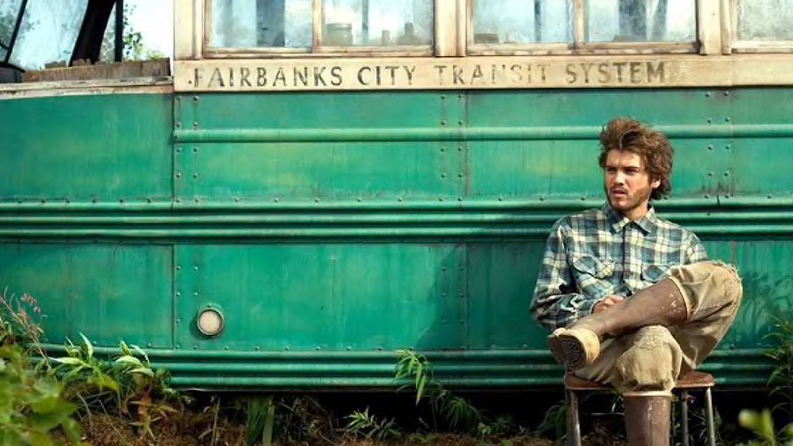 Into the Wild Bus Gets Airlifted Out of Alaska Back Country