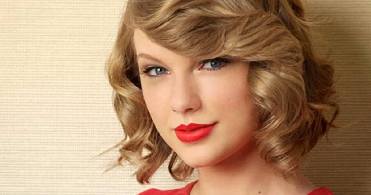 The Giver Read Campaign Poster Featuring Taylor Swift