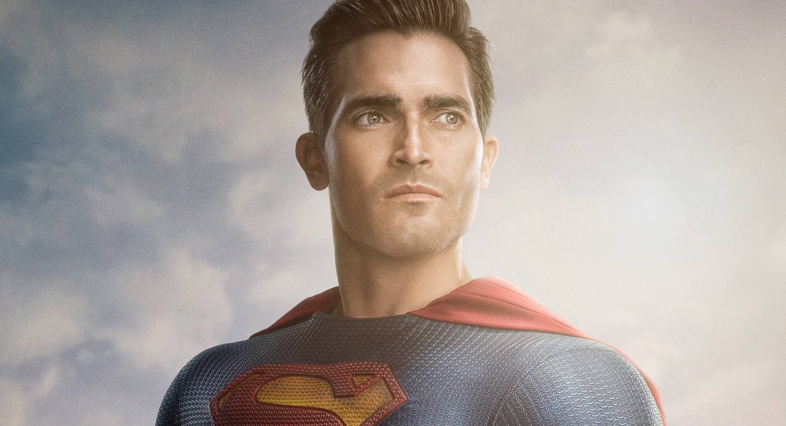 Superman & Lois First Look Reveals Tyler Hoechlin in His New Super Suit