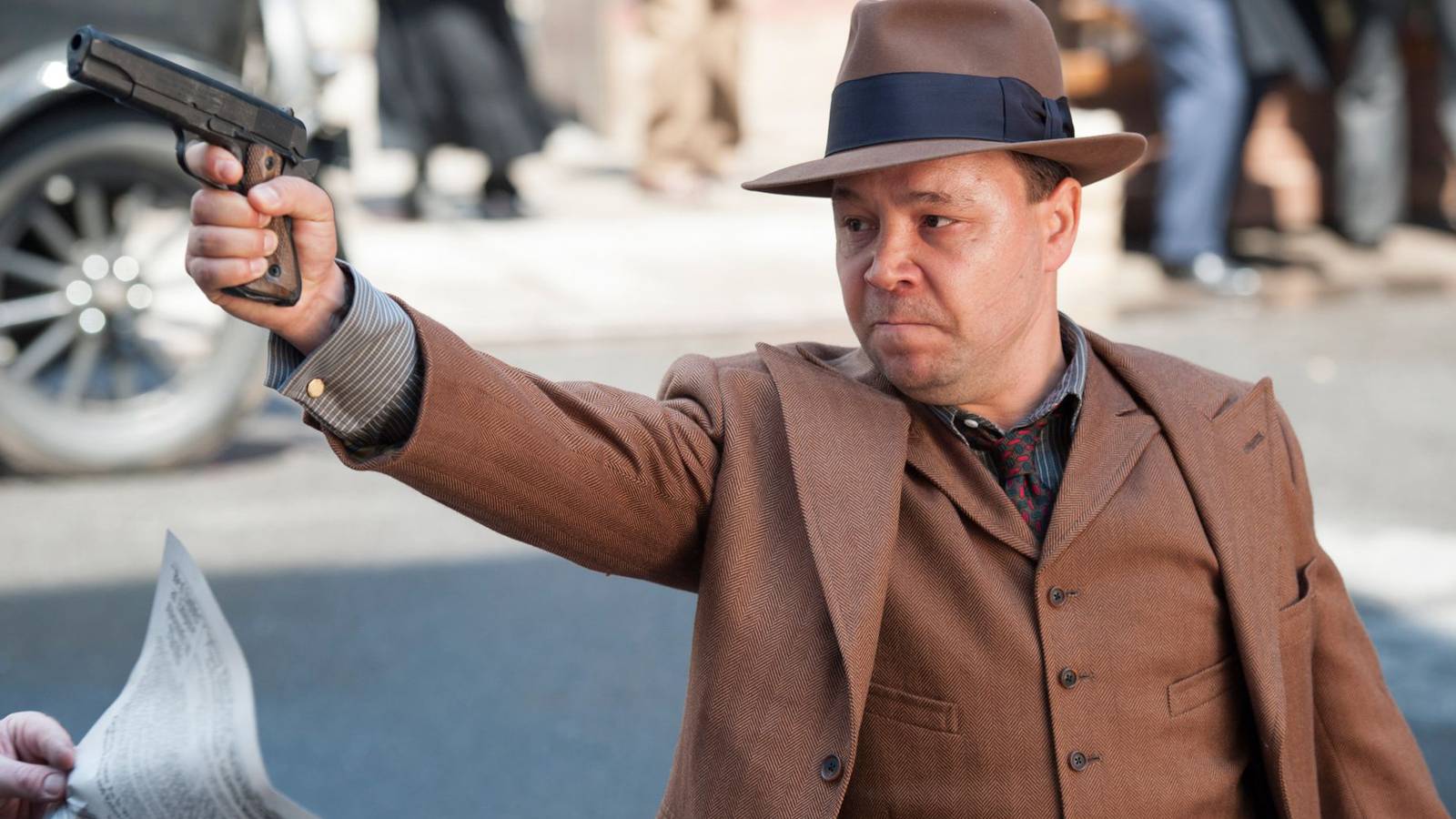 Peaky Blinders Final Season Set Photos Reveal Stephen Graham's Long ...