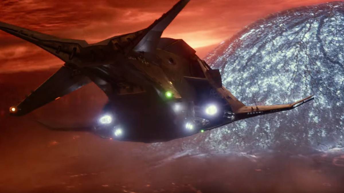 Batman's Flying Fox Backstory Revealed in Zack Snyder's Justice League