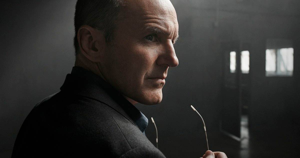 Agent Coulson Has Officially Arrived on Captain Marvel Set