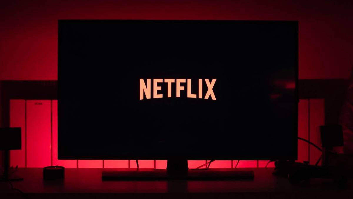 Netflix's Value Plummets by $24B in Past Week