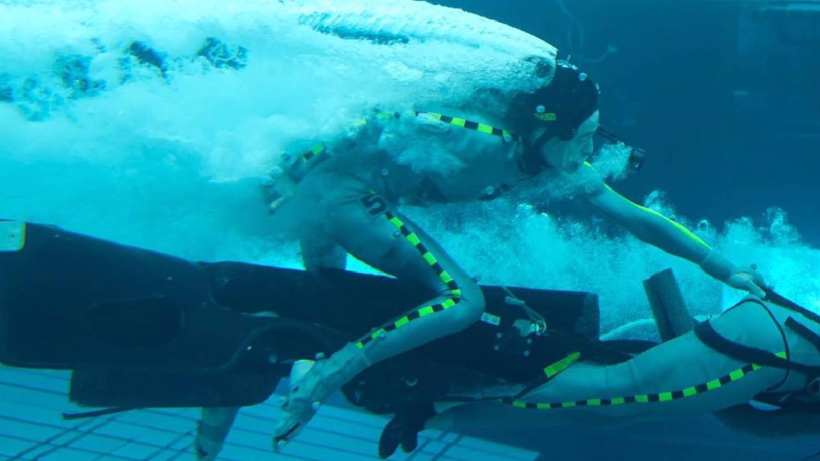 Avatar 2 Set Photo Shows Off Underwater Motion Capture Magic
