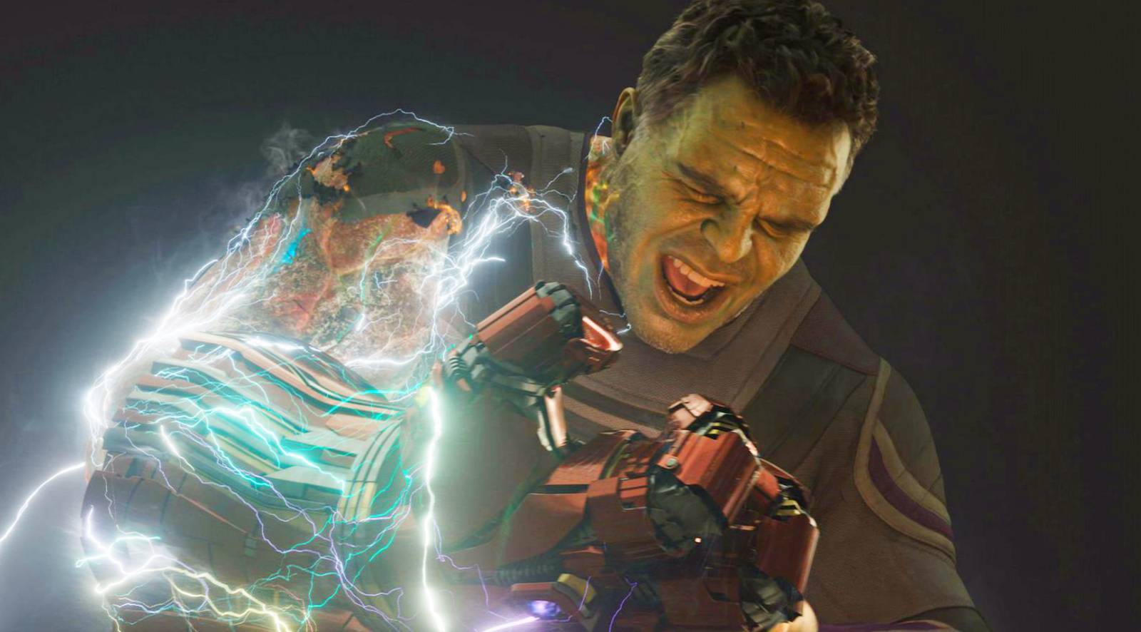 Why Hulk's Arm Remained Injured in Avengers: Endgame Explained by the ...