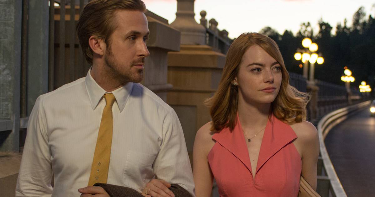 La La Land Review: Emma Stone & Ryan Gosling Create Beautiful Magic