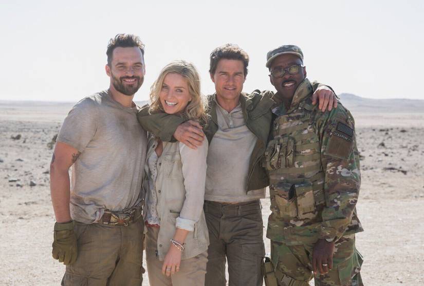 Tom Cruise & The Mummy Cast Unite in First Official Photo