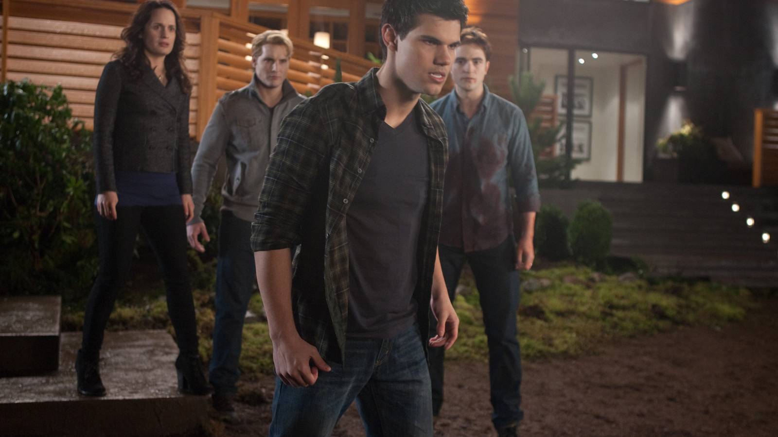 The Twilight Saga: Breaking Dawn - Part 1 Cast Interviews