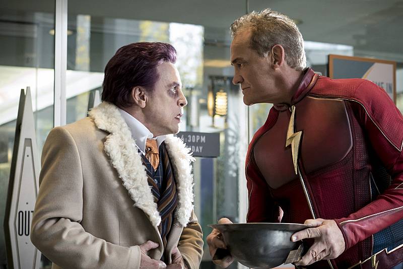 Mark Hamill as Earth-3 Trickster Revealed in The Flash Fall Finale