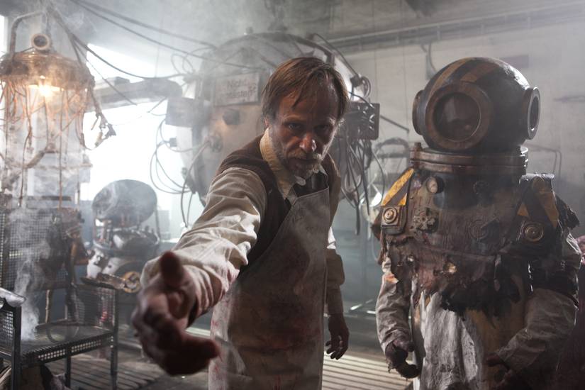 Frankenstein's Army Photos with Viktor and the Machete Zombot