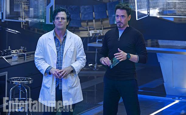Avengers 2 Photo Shows Off a Redesigned Hawkeye Suit