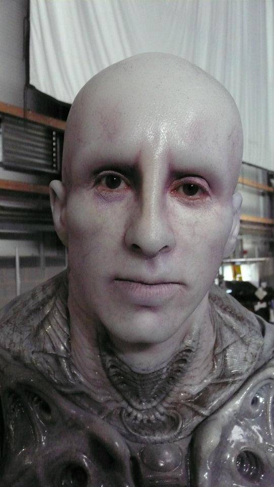 Prometheus Behind-the-Scenes Photos Reveal Huge Alien Spoilers!