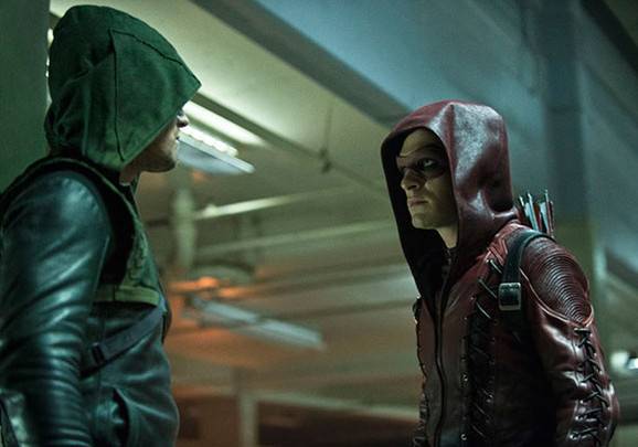 Arrow Season 3: First Look at Brandon Routh as Ray Palmer