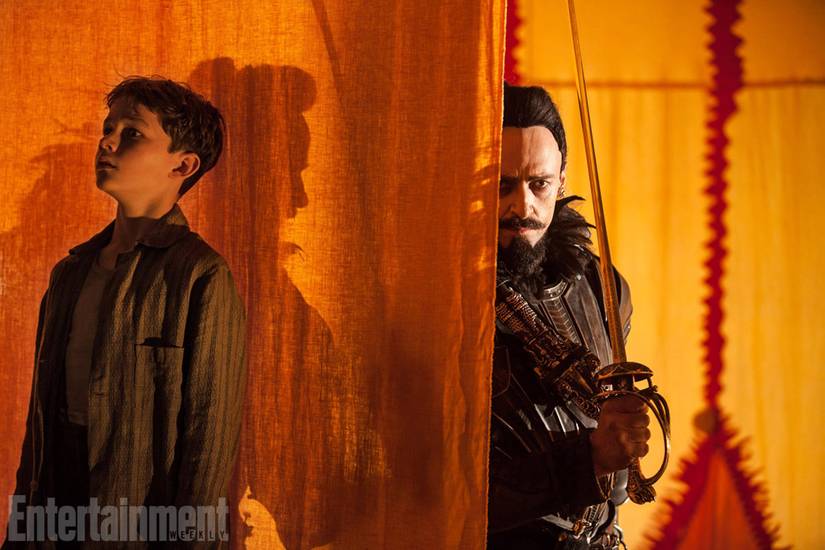 Hugh Jackman Unveiled as Blackbeard in First Pan Photos