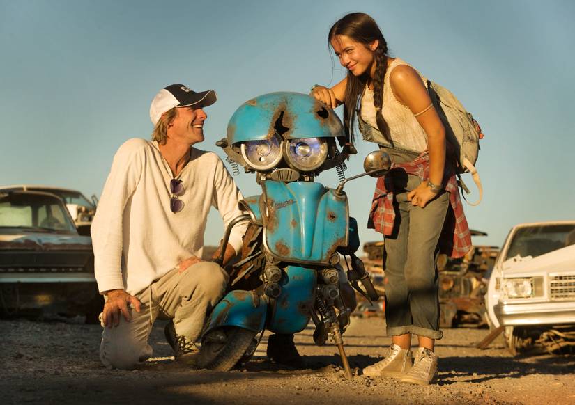 Meet Autobot Vespa Squeeks in Latest Transformers 5 Photos